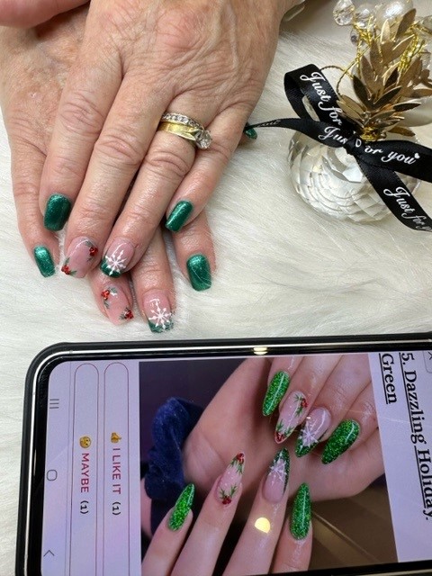 Get Your XMAS Nails!